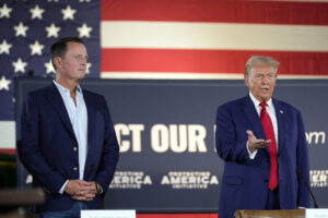 Trump Envoy Richard Grenell Meets Maduro in Venezuela for Talks - NewsLooks